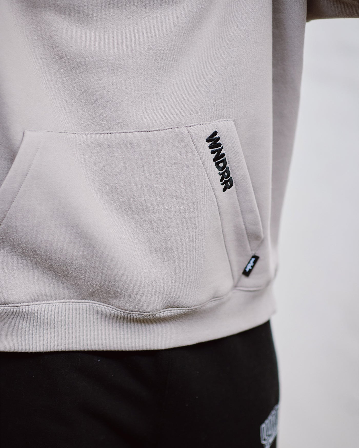HALO HOOD SWEAT - MOON GREY